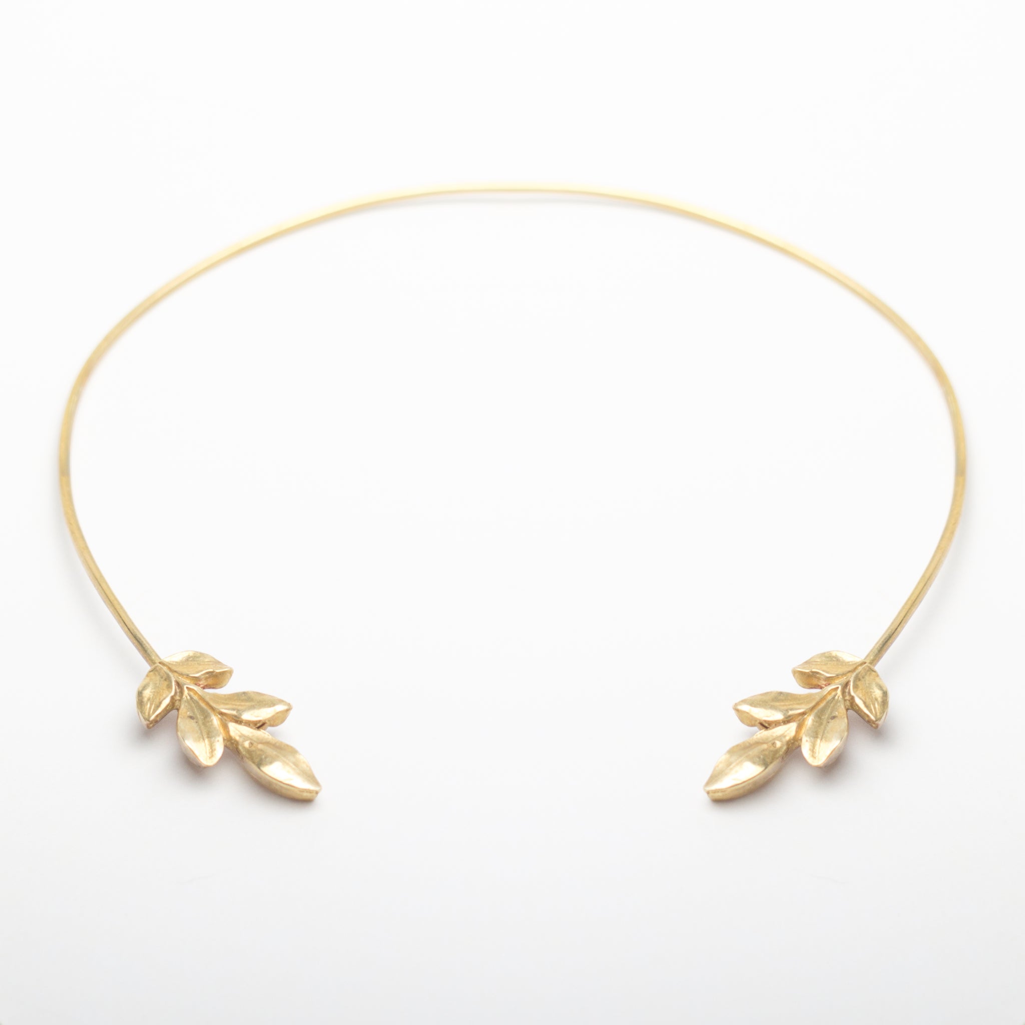 Grecian Open Collar – Saint Claude